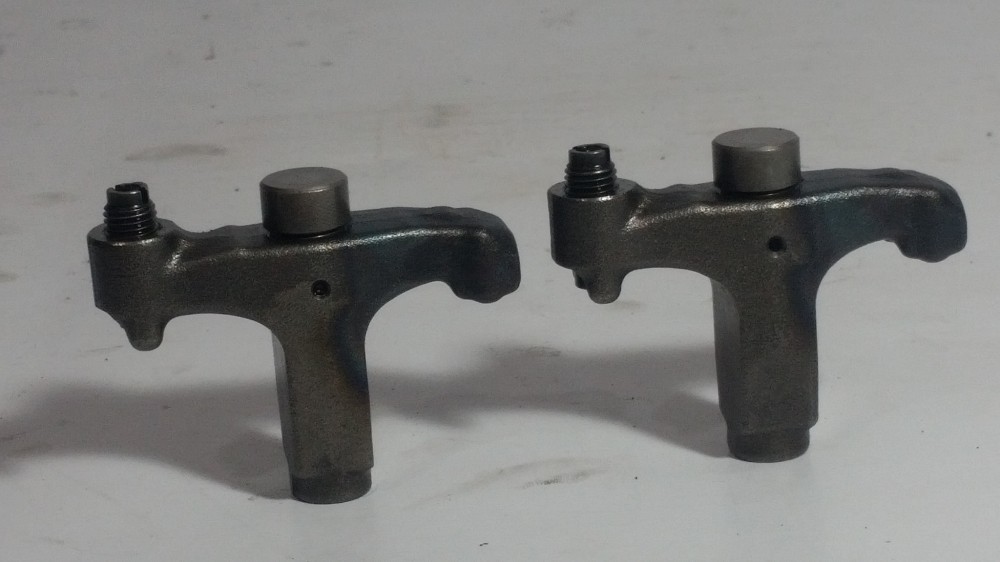ROCKER ARM BRIDGE 4HK1/6HK1 - GESTOR DE PARTES